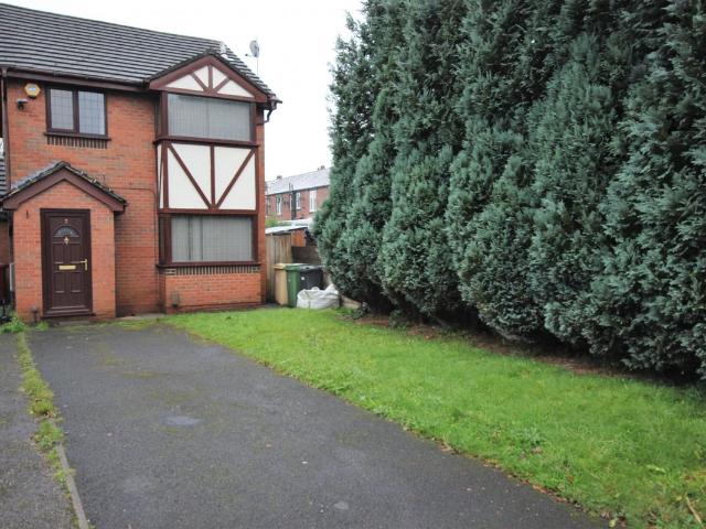 Twisse Road, Bolton, Lancashire BL2, 3 bed semi detached house to rent, £1,050 pcm | PrimeLocation