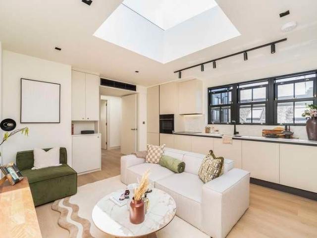 Twyford Avenue, London, W3