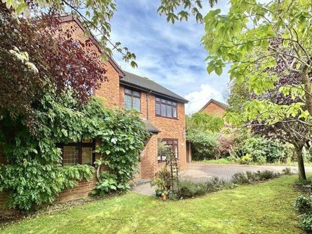 Twyford Grove, Twyford, 4 Bedroom Detached