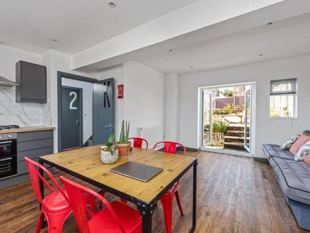 Twyford Road BN1, 6 bed terraced house to rent, £3,250 pcm | PrimeLocation