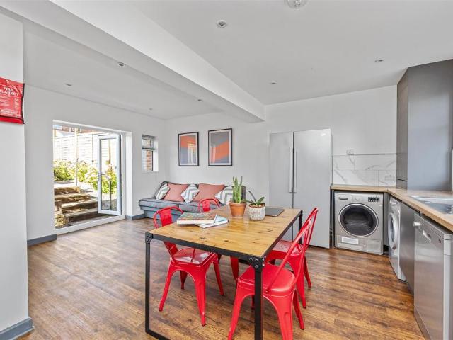 Twyford Road, Brighton 6 bed terraced house to rent £3,250 pcm £750 pw