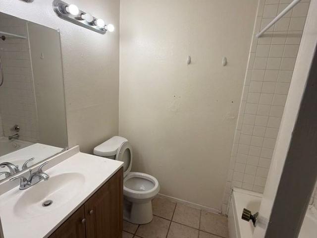 TT SWISS 1 Bedroom Apartment for Rent at 4316 Swiss Ave, Dallas, TX 75204 Peak's