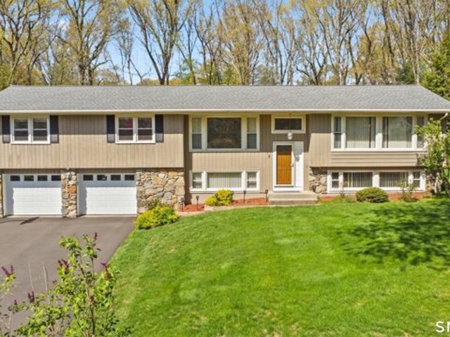 Tumblebrook Dr, South Windsor, Home For Sale