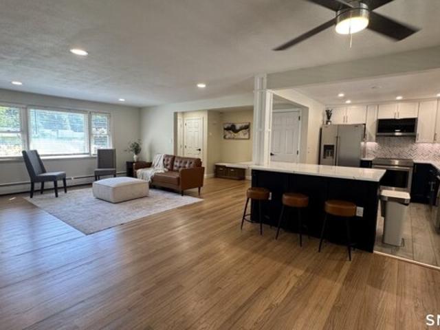 Tunxis Ave, Bloomfield, Home For Sale