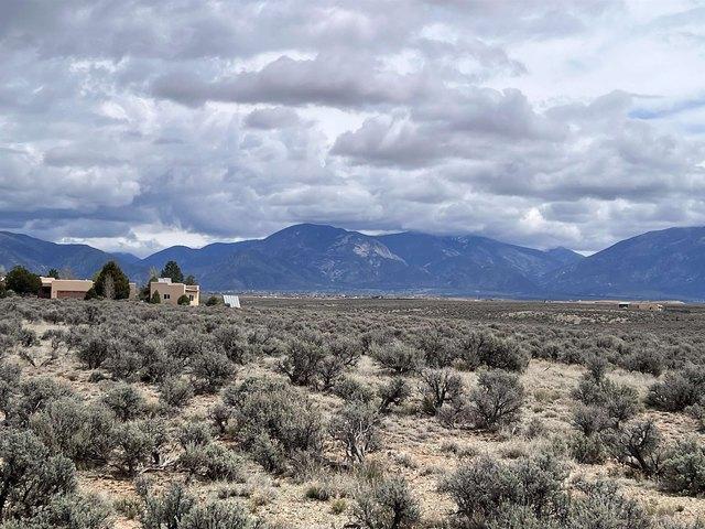 Tune Dr Lot 1B, El Prado, NM 87529