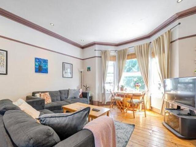 Tunley Road, Balham, 4 Bedroom Maisonette