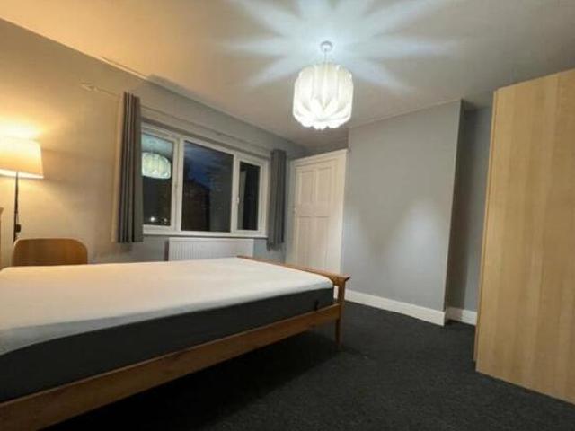 Tunnel Avenue, London, 4 Bedroom House