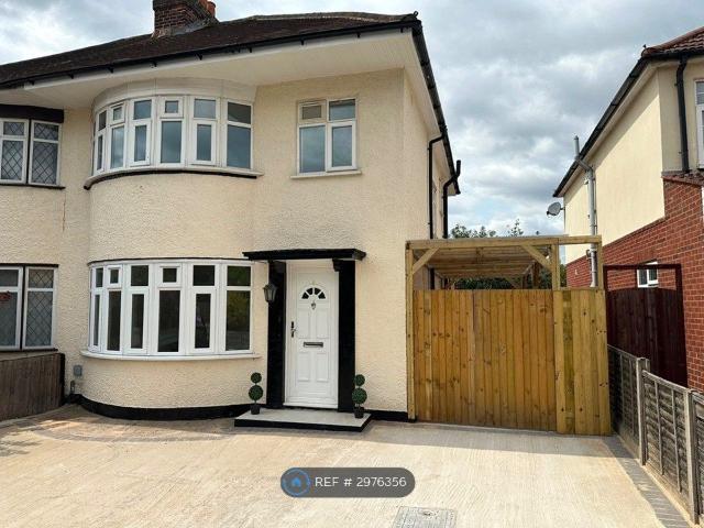 Tuns Lane, Slough SL1, 3 bed semi detached house to rent, £2,600 pcm | PrimeLocation