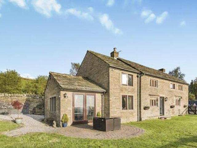 Tunshill Lane, Milnrow, 4 Bedroom Detached