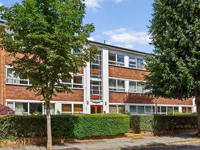 Tunstall Court, Hatherley Road, Kew. 2 bed flat to rent £2,000 pcm £462 pw