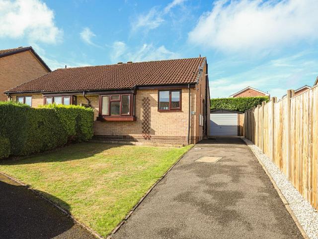 Tunstall Green, Walton S40, 2 bed semi detached bungalow to rent, £925 pcm | PrimeLocation