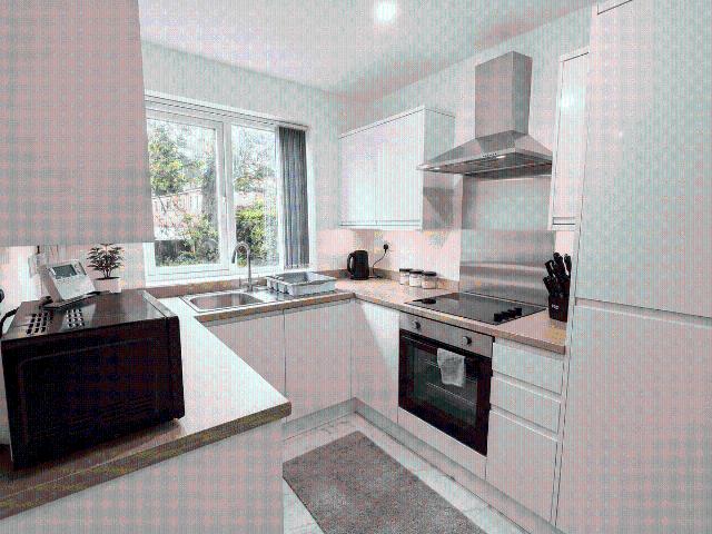 Tunstall Road, London CR0, 2 bed flat to rent, £1,800 pcm | PrimeLocation