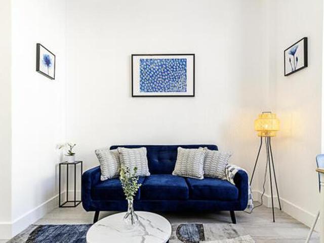 Tubbs Road, London, 2 Bedroom Flat