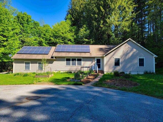 Tuckaway Ln, Northfield, Home For Sale
