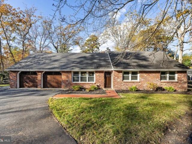 Tuckerton Rd, Medford Lakes, Home For Sale
