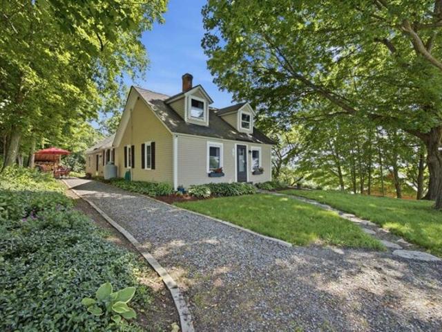 Tucker Mountain Rd, Newbury, Home For Sale