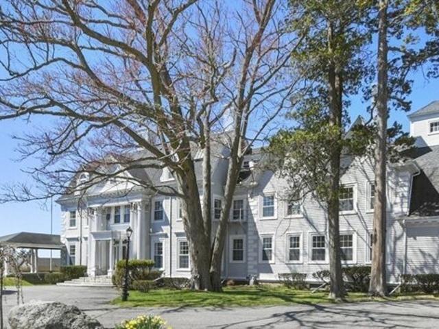 Tucker Rd, Dartmouth, Home For Sale