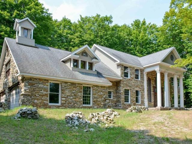 Tucker Rd, Lake Ann, Home For Sale