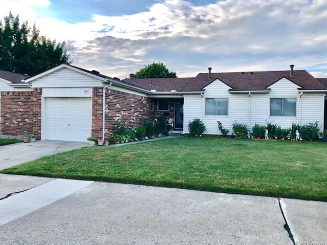 Tucson Ct, Warren, Condo For Sale