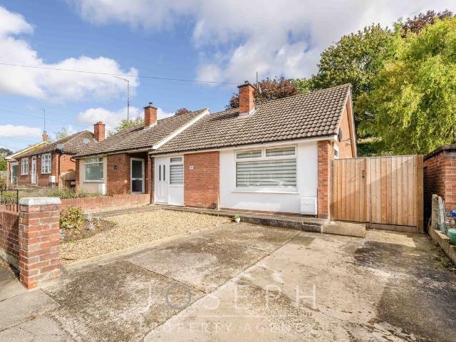 Tuddenham Avenue, Ipswich IP4, 2 bed bungalow to rent, £1,200 pcm | PrimeLocation