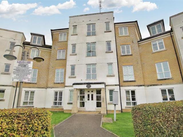 Tudor Way, Woking 2 bedrooms Property for lettings Seymours