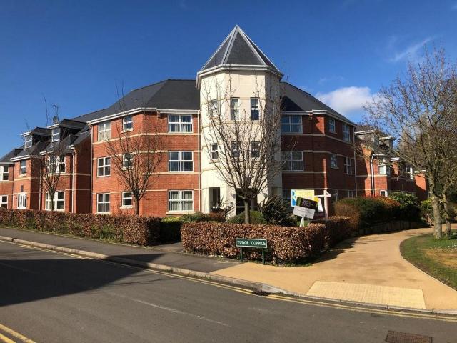 Tudor Coppice, Solihull B91 2 bed apartment to rent £1,295 pcm £299 pw