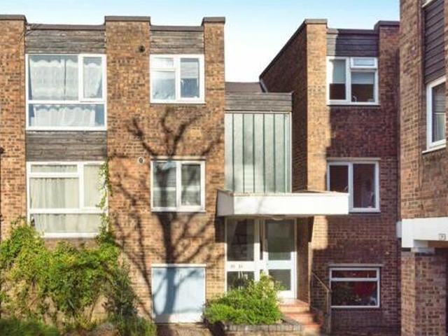 Tudor Court, Tunbridge Wells, 2 Bedroom Flat