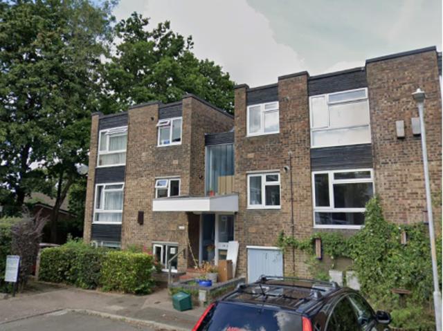 Tudor Court, Tunbridge Wells, Kent TN2, 2 bed flat to rent, £1,300 pcm | PrimeLocation