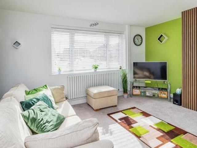 Tudor Close, Barton Le Clay, 3 Bedroom Semi detached