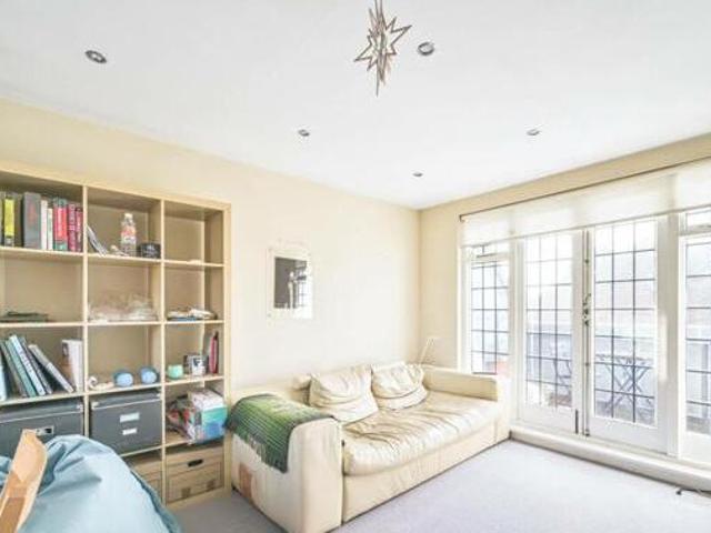 Tudor Close, Belsize Park, 2 Bedroom Flat