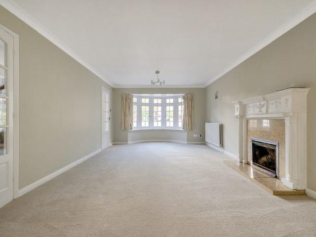 Tudor Close Grayshott, Hindhead 4 bedrooms Property for lettings Seymours