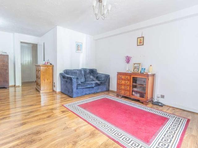 Tudor Close, Hatfield, Hertfordshire, AL10