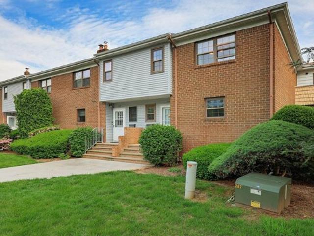 Tudor Ct, Hillsborough Twp, Condo For Sale