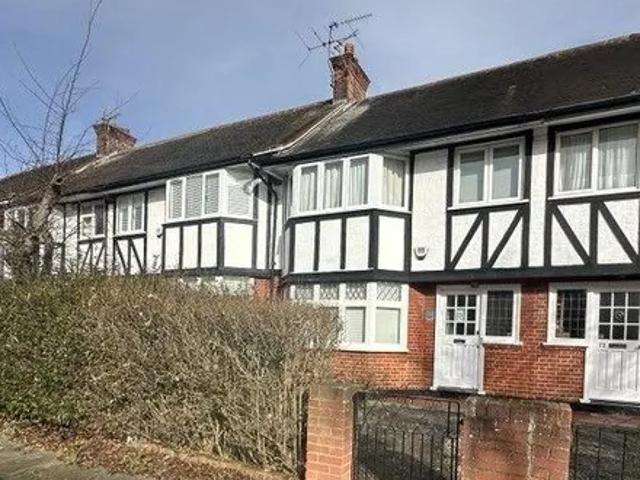 Tudor Gardens, London, W3 0DU, United Kingdom | 4 bed townhouse for rent #140398486 | Rentberry