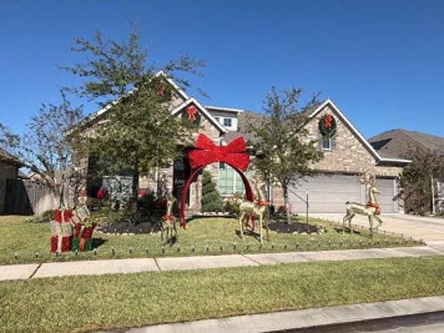 Tudor Heights Ln