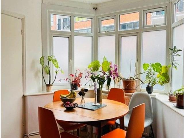 Tudor House, London E9, 2 bed flat to rent, £2,300 pcm | PrimeLocation