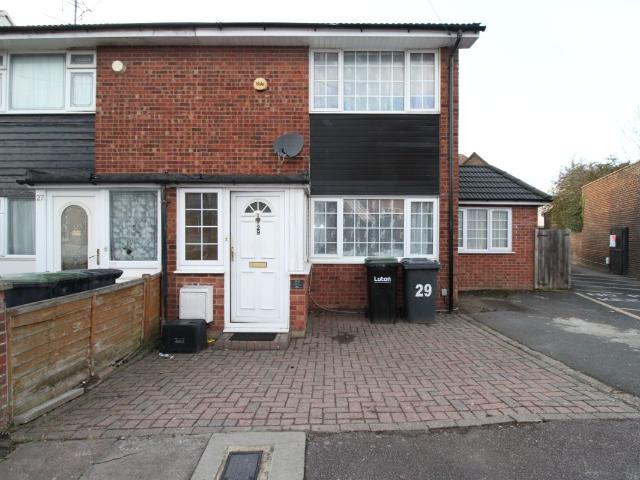 Tudor Road, Luton LU3, 2 bed semi detached house to rent, £1,300 pcm | PrimeLocation