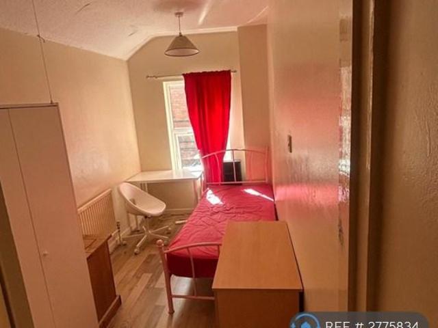 Tudor Road, Leicester, LE3 3 bed terraced house to rent £1,065 pcm £246 pw