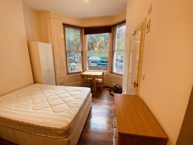 Tufnell Park N7 Studio to rent £1,192 pcm £275 pw