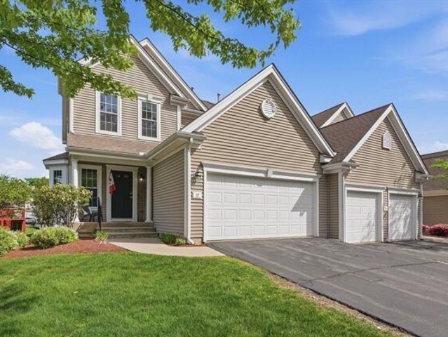 Tulip Cir Unit,grafton, Condo For Sale