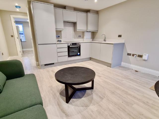 Tulip Court, St. Johns Road, Watford, Hertfordshire WD17, 1 bed flat to rent, £1,425 pcm | PrimeLocation