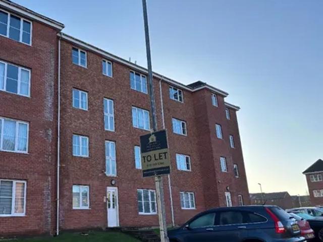 Tullis Gardens, Glasgow, G40 1AJ, United Kingdom | 1 bed apartment for rent #140396410 | Rentberry