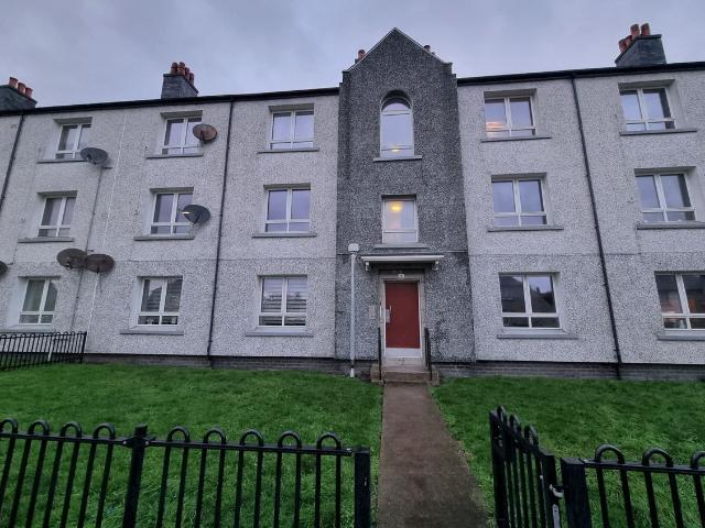 Tullos Place, Torry, Aberdeen AB11, 2 bed flat to rent, £600 pcm | PrimeLocation