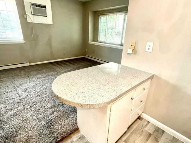 Tulsa’s Best Kept Hidden Secret! 1 Bedroom Apartment for Rent at 2409 E 59th Ct, Tulsa, OK 74105