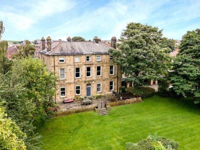 Turton Green, Turton Hall, Gildersome, 4 Bedroom Terraced