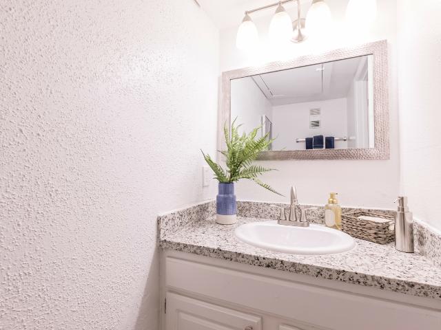 Turtle Pointe Apartments 1 Bedroom Apartment for Rent at 8162 Richmond Ave, Houston, TX 77063 Woodlake Briar Meadow