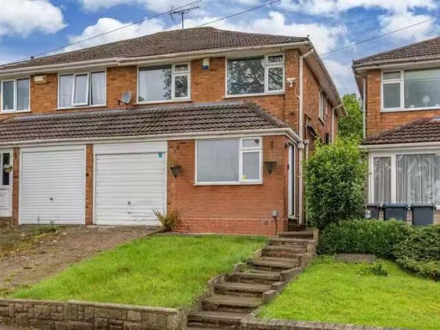 Turves Green, Birmingham, West. 3 bed semi detached house for.