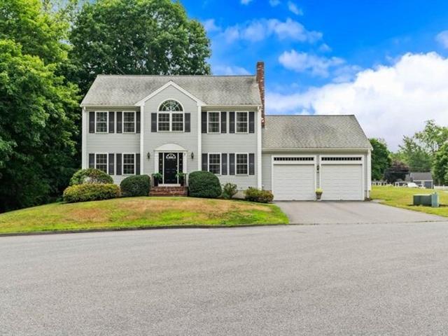 Ture Ln, Holbrook, Home For Sale