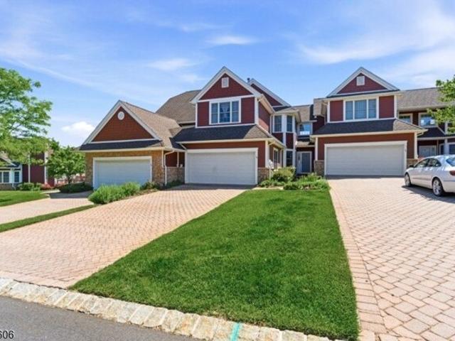 Turnberry Ln, Hardyston, Home For Sale