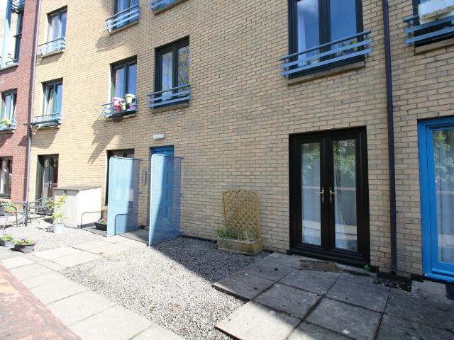 Turnbull Street, Merchant City, Glasgow G1, 2 bed flat to rent, £1,050 pcm | PrimeLocation